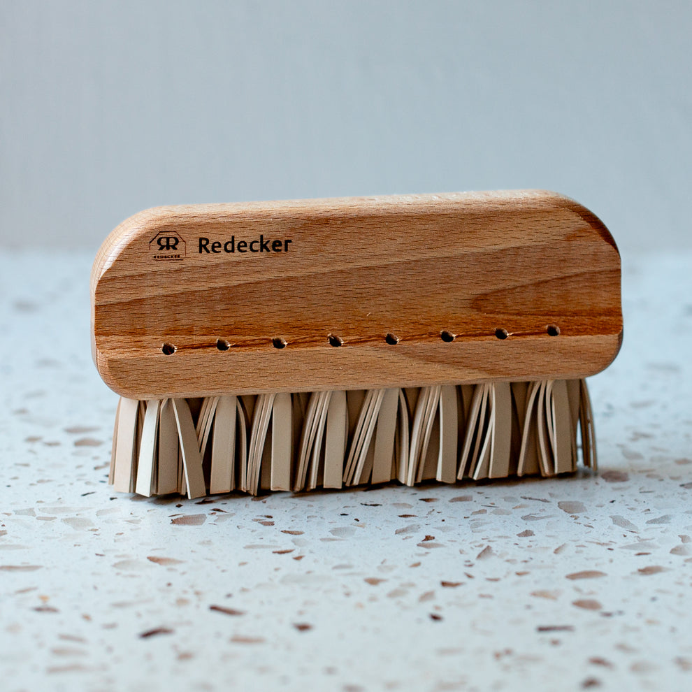 Redecker Oiled Beechwood Natural Lint Brush with Rubber Bristles ...