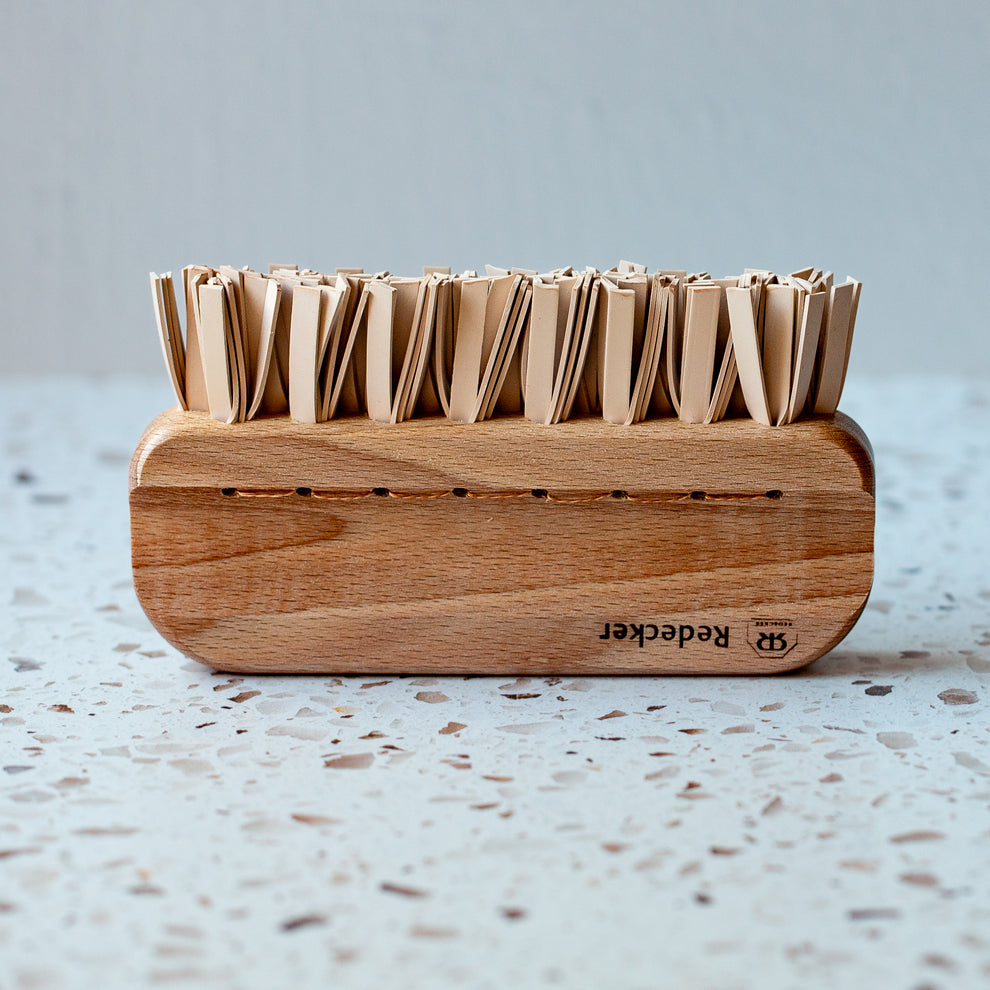 Redecker Oiled Beechwood Natural Lint Brush with Rubber Bristles ...